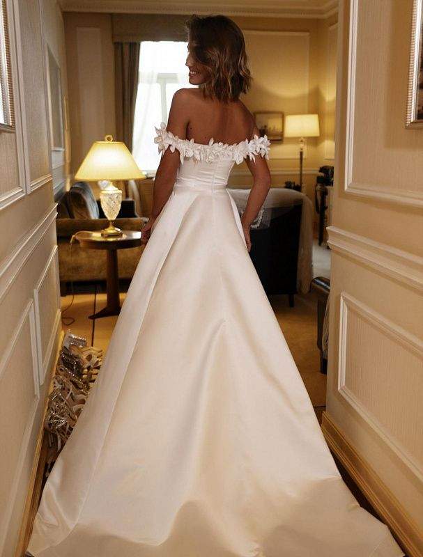 Square White Wedding Dress| Wedding Gowns – D&D Clothing